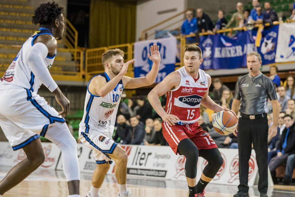 Basket A2 - Pompea, terzo ko consecutivo. Orzinuovi vince 79-78 - Mantovauno.it