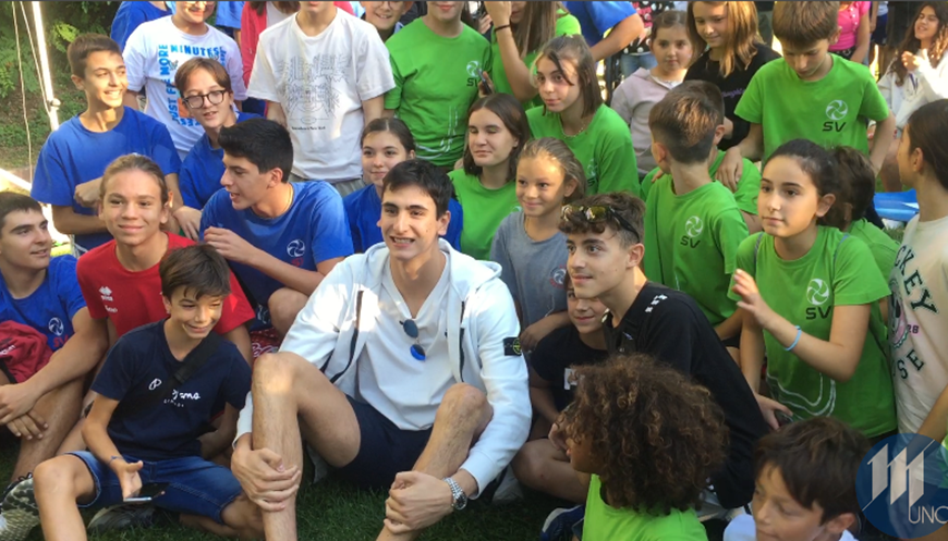 Gli applausi di Castiglione al campione del mondo Alessandro ...