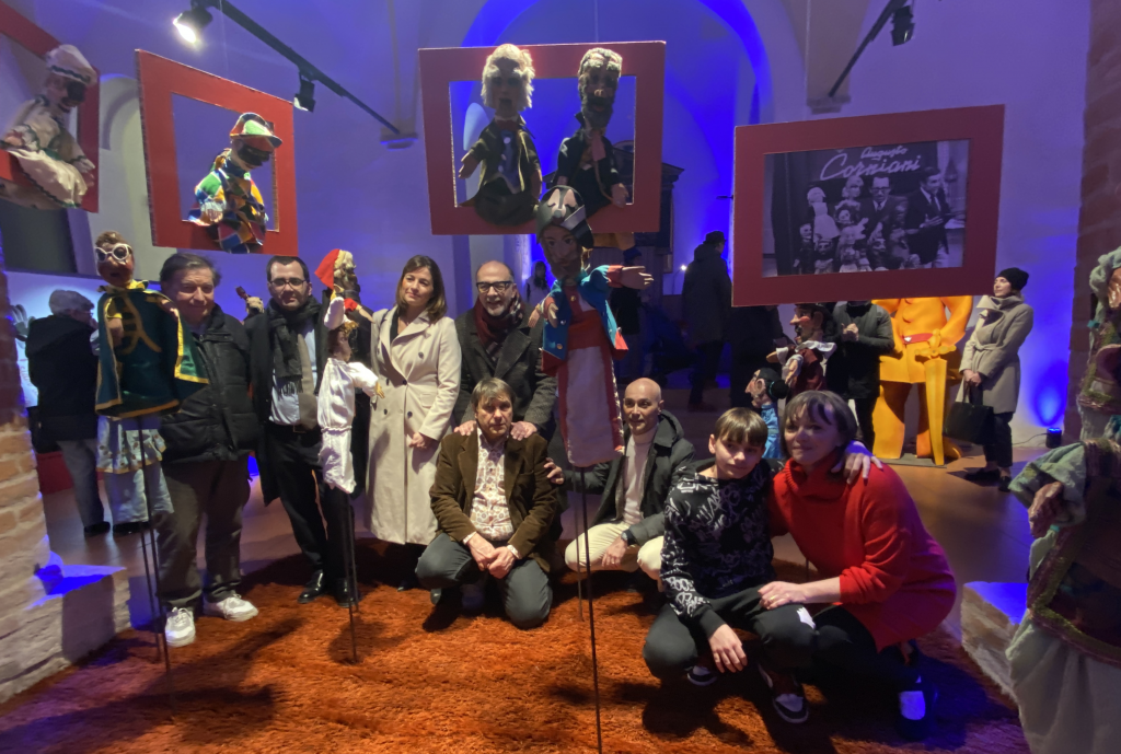 I Corniani, da 80 anni i burattinai di Mantova: inaugurata la mostra al Diocesano - Mantovauno.it