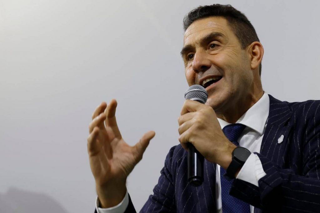 Sondaggio politico, quanto vale il partito di Vannacci e chi perde voti ...