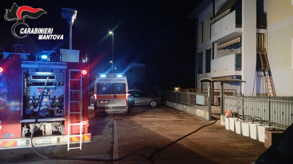 Goito, dà fuoco ai vestiti del compagno dopo la lite e provoca un ...